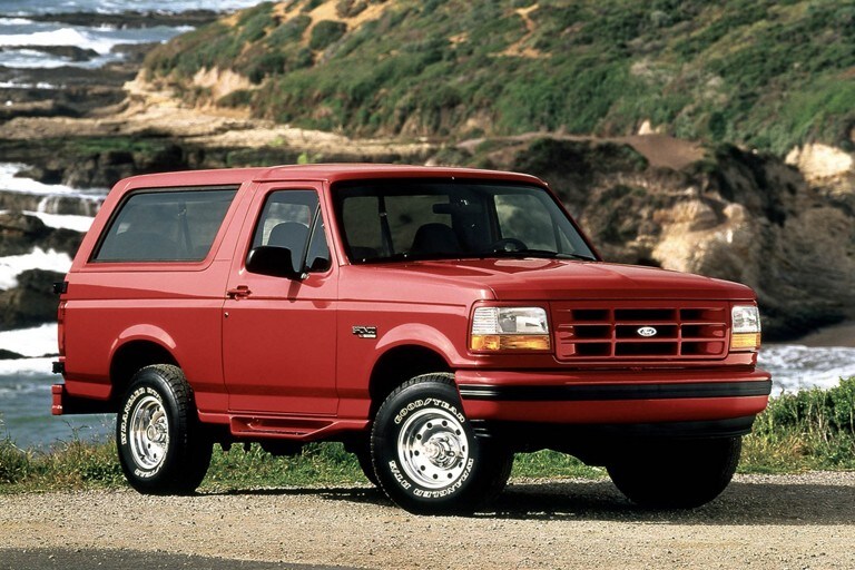 5th Generation Bronco (1992 - 1996): The Original Body Style | Ford ...