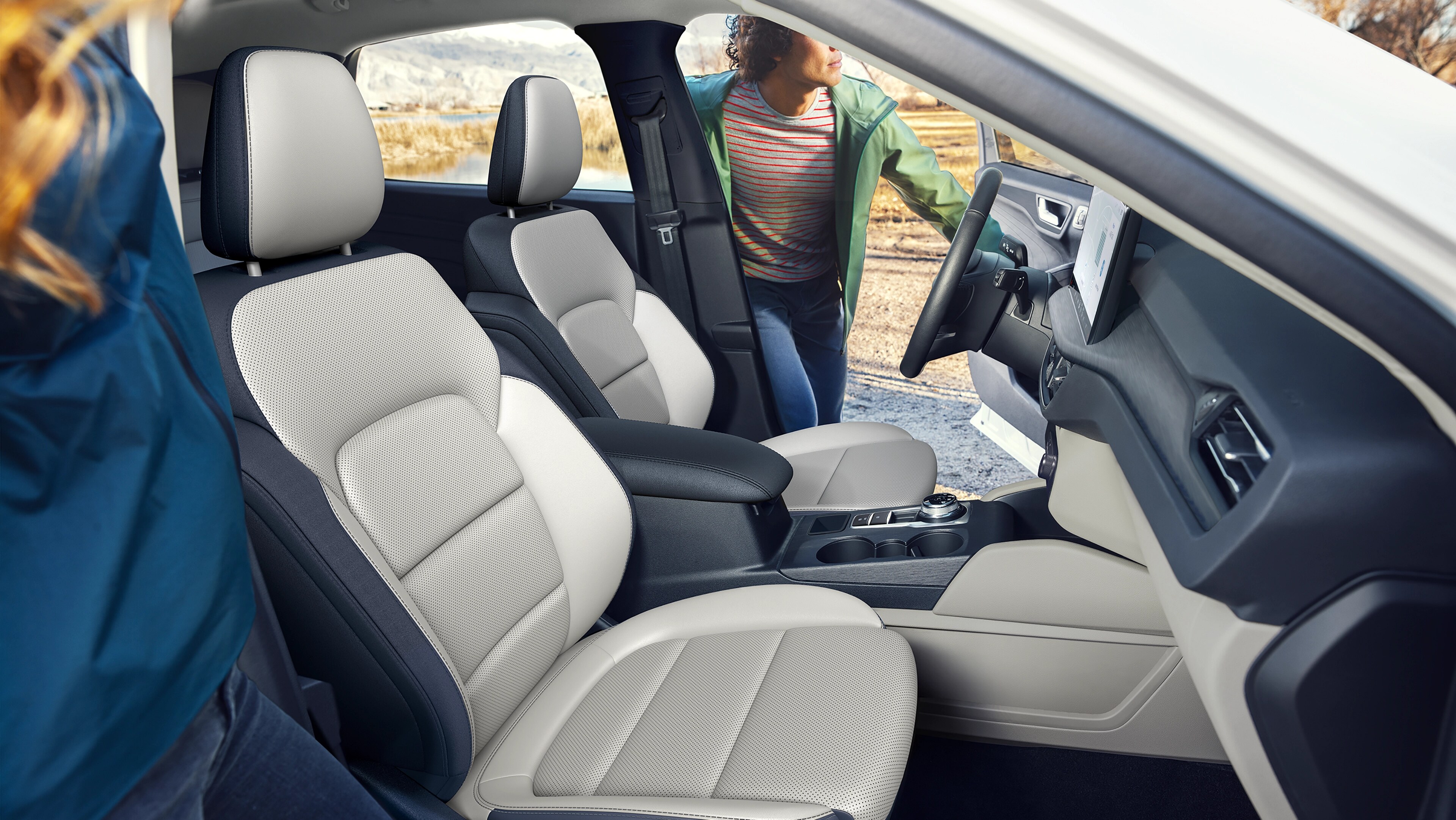 2025 Ford Escape® SUV | Pricing, Photos, Specs & More | Ford.ca