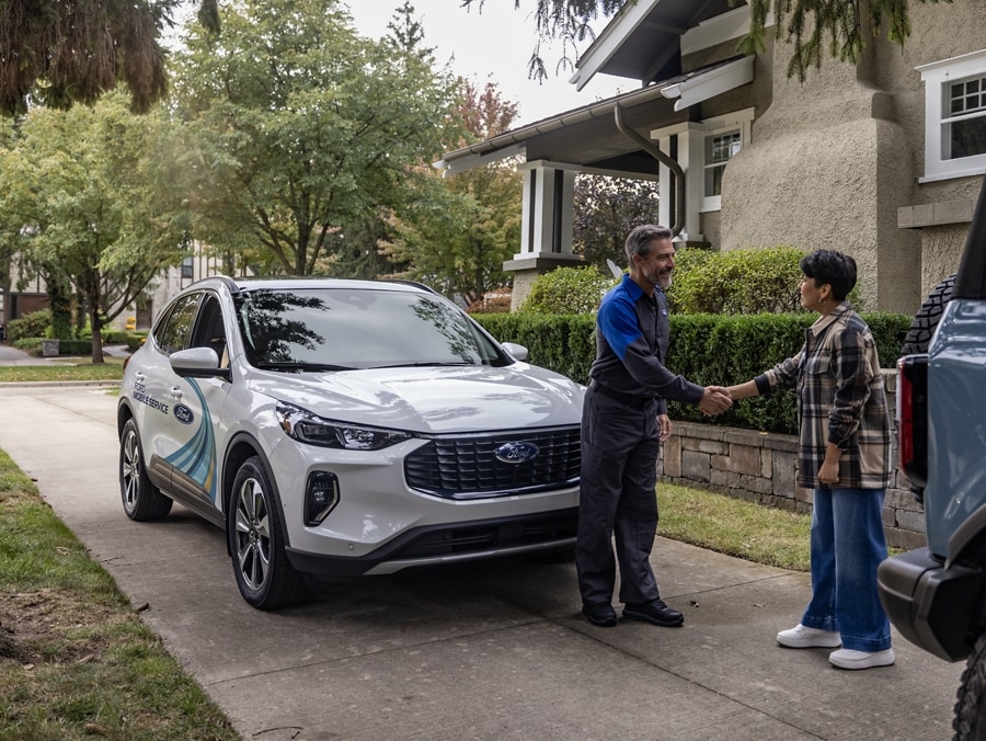 2025 Ford Escape® SUV | Pricing, Photos, Specs & More | Ford.ca